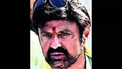 Angry Balayya pushes away fan trying to take selfie | Amaravati News ...
