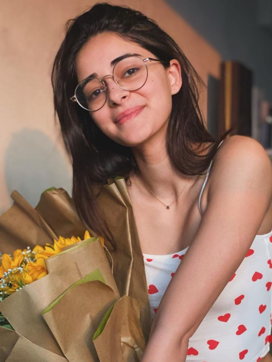 Ananya Panday Swears By DIY Haldi Mask, Tips To Add It To Your Routine ...