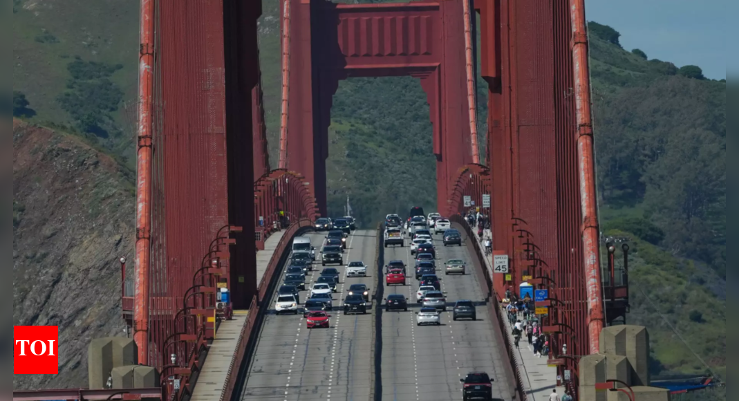 San Francisco’s golden gate bridge shut by protest over Gaza - Times of ...