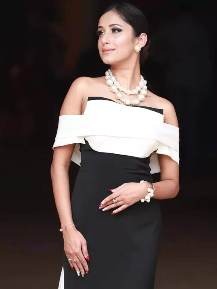 15 pics of Maera Mishra serving glam looks | Times of India