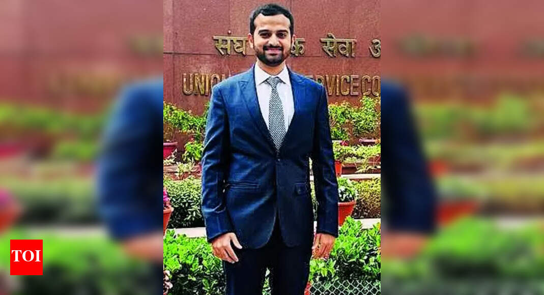 Tejas Krishna Prasad: Big Switch: Tejas Realises His Civil Services ...