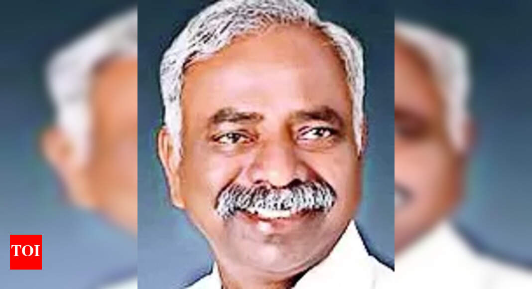 Chary: Ex-mp Chary, Ex-mlc Rajeshwar Join Cong | Hyderabad News - Times ...