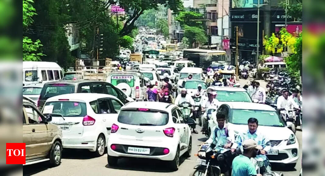 Traffic Disruptions: Road Traffic Goes Haywire In Kolhapur Due To ...
