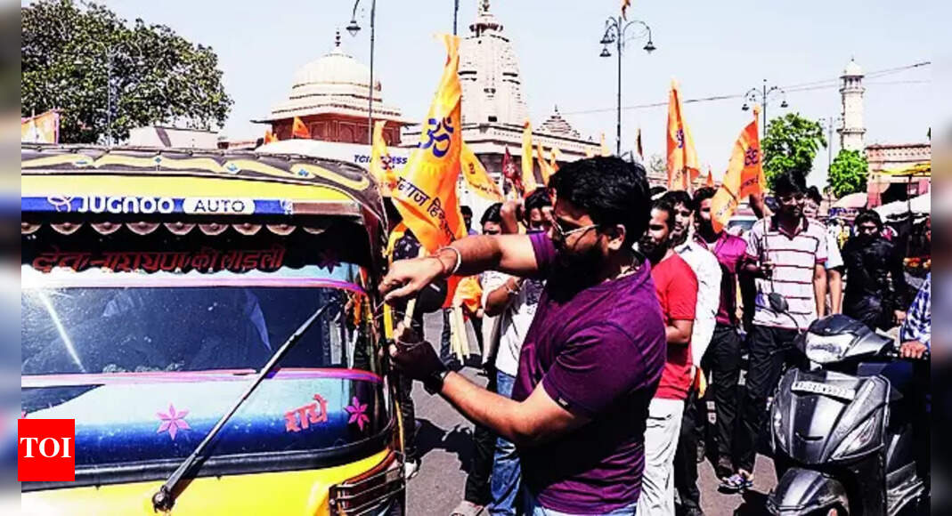 Ram Navami: Row Erupts Over Ram Navami Saffron Flags In Walled City | Jaipur News - Times of India