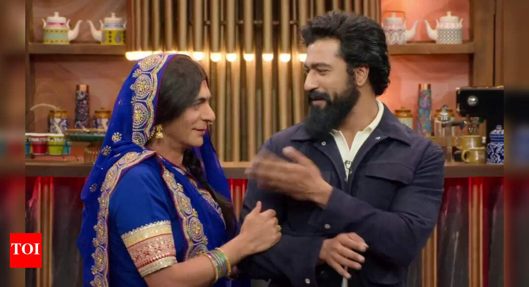 The Great Indian Kapil Show: Sunil Grover aka Dafli calls Vicky Kaushal ...