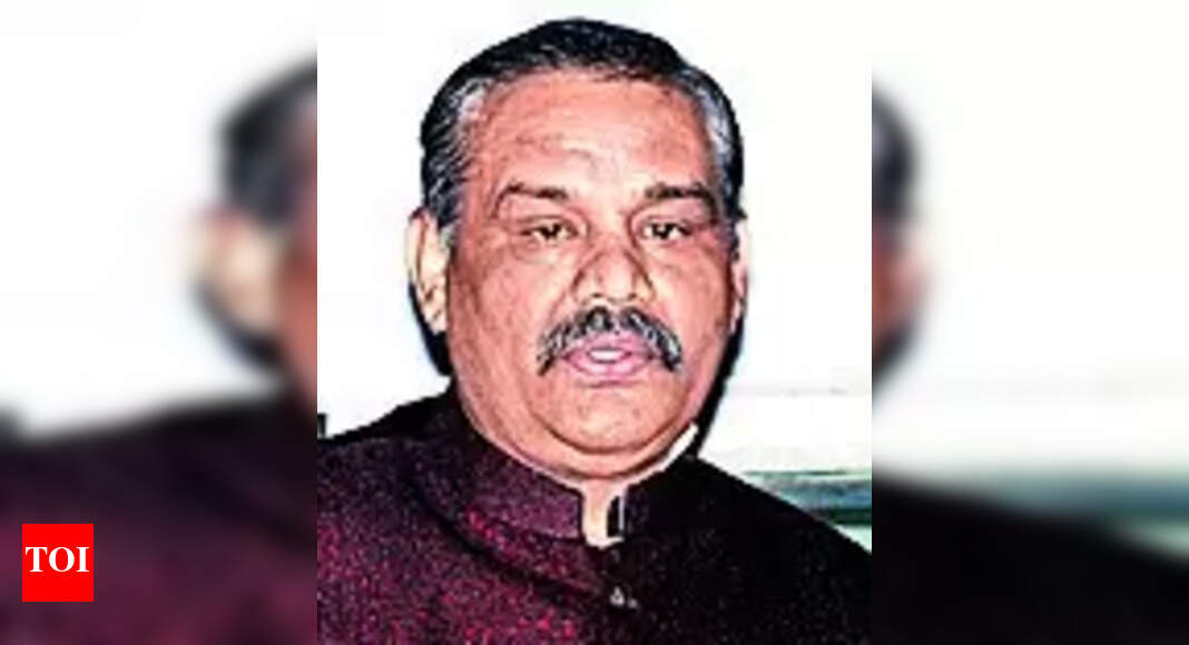 Sampla: Sampla Keeps Cards Close To Chest, Nadda Calls Him To Del ...