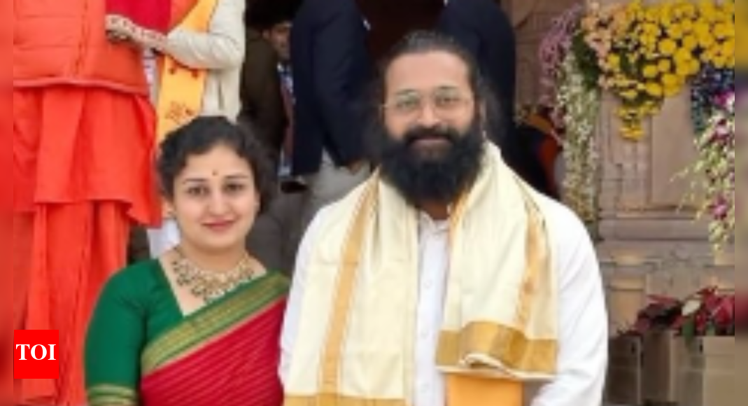 Rishab Shetty and wife Pragathi Shetty extend Ram Navami wishes to fans | - Times of India