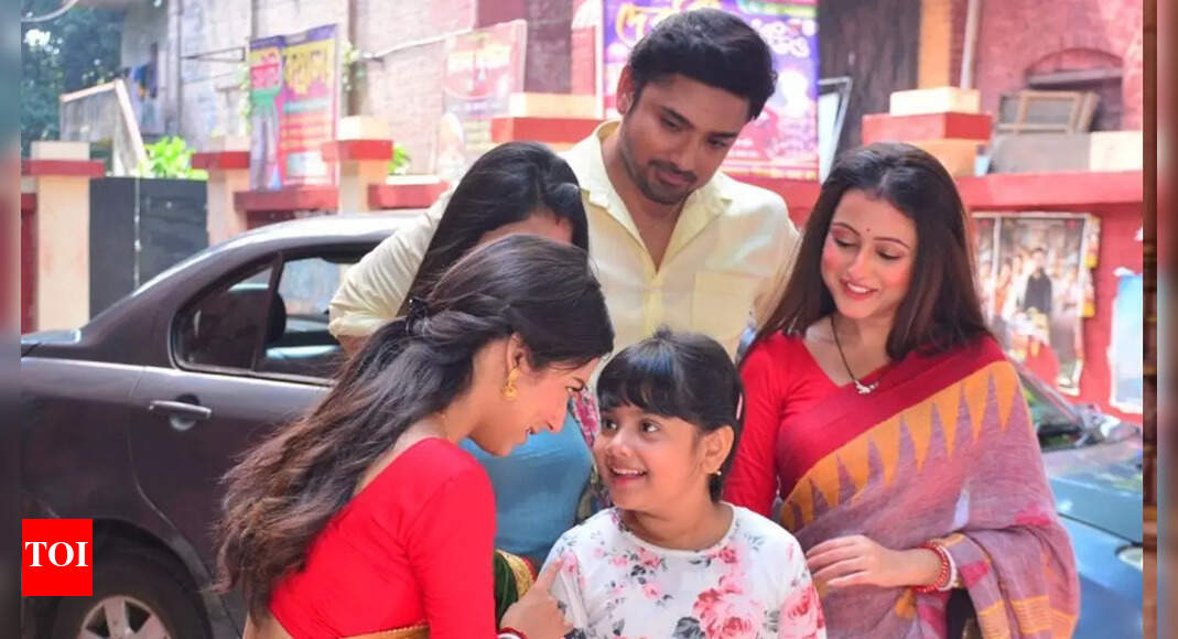 Neem Phooler Madhu’ takes a leap; Where does Dutta Family stand after ...