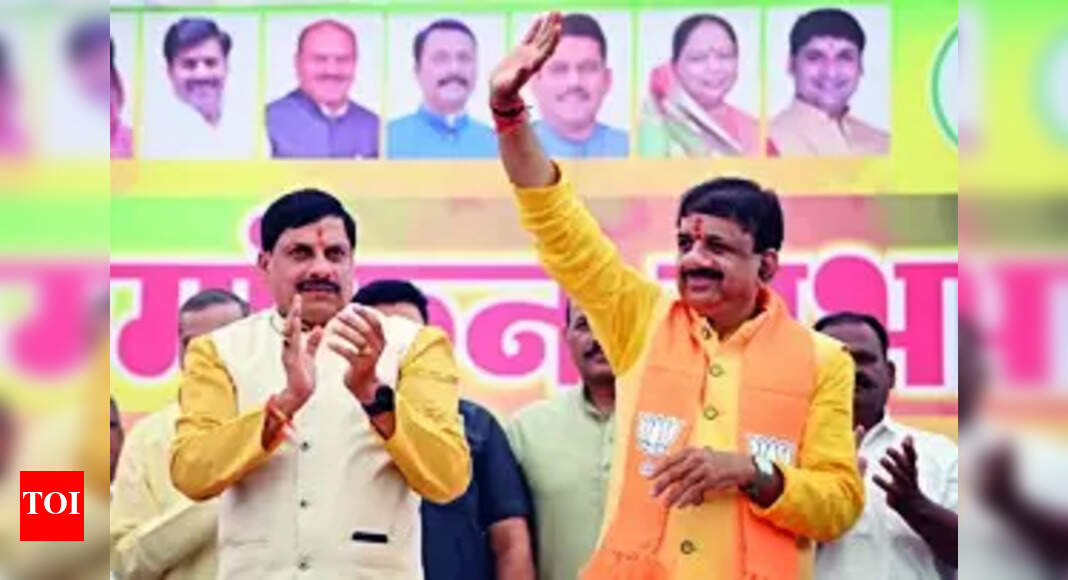 Alok Sharma: Bjp’s Alok Sharma Files Nomination, Ex-mayor Sunil Sood ...