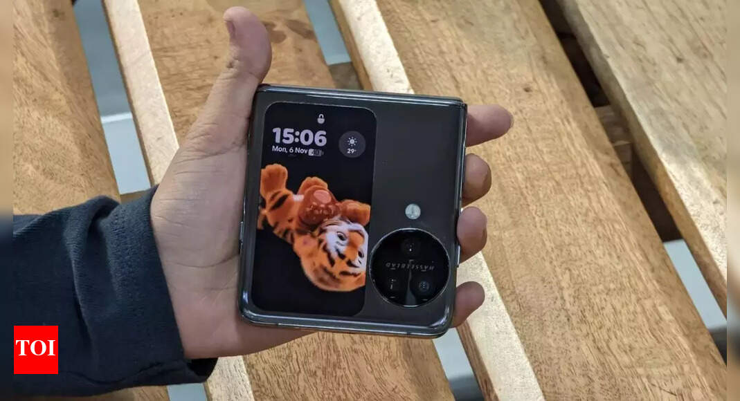 OnePlus may soon launch its first-ever flip foldable phone: What to ...