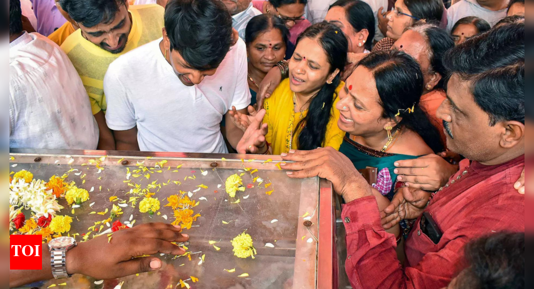 'He must be punished severely': Mother of accused in Neha Hiremath ...