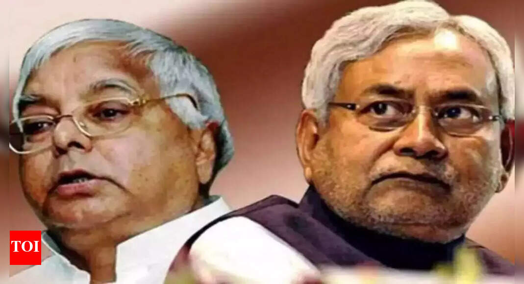 Nitish Kumar taunts Lalu over 'too many kids', Tejashwi hits back | Patna News - Times of India
