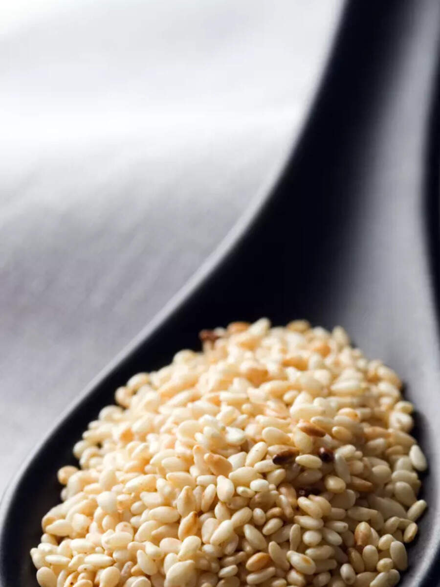 10 reasons to eat white sesame seeds regularly | Times of India