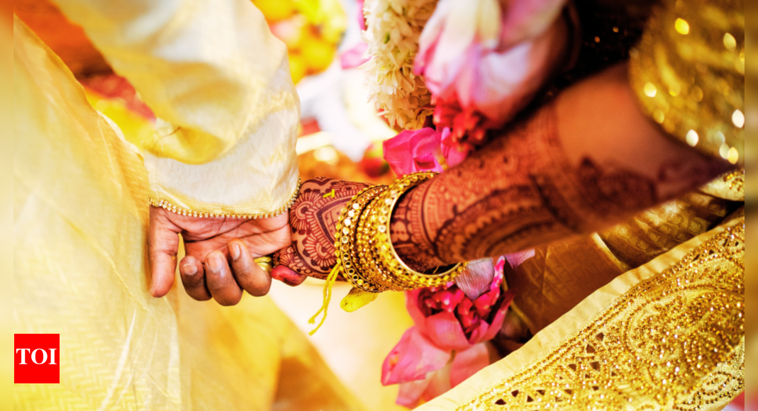 Exploring astrology for love marriage - Times of India