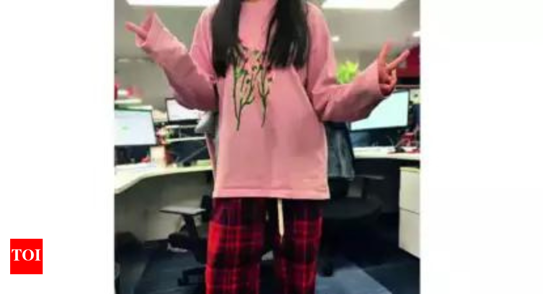 'Low pay, long hours': After 'lying flat', Young Chinese turn to 'gross ...