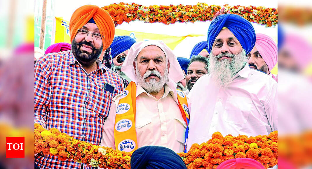 Punjab Cong ex-chief Mohinder Singh Kaypee joins SAD, to fight from ...