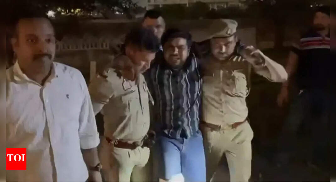 Murder accused arrested after gunfight in Noida | Noida News - Times of India