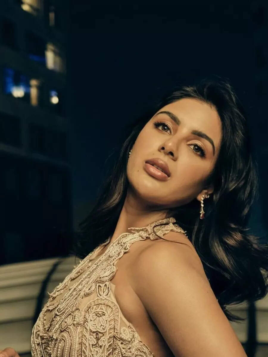 Samyuktha’s latest pictures are breathtaking | Times of India