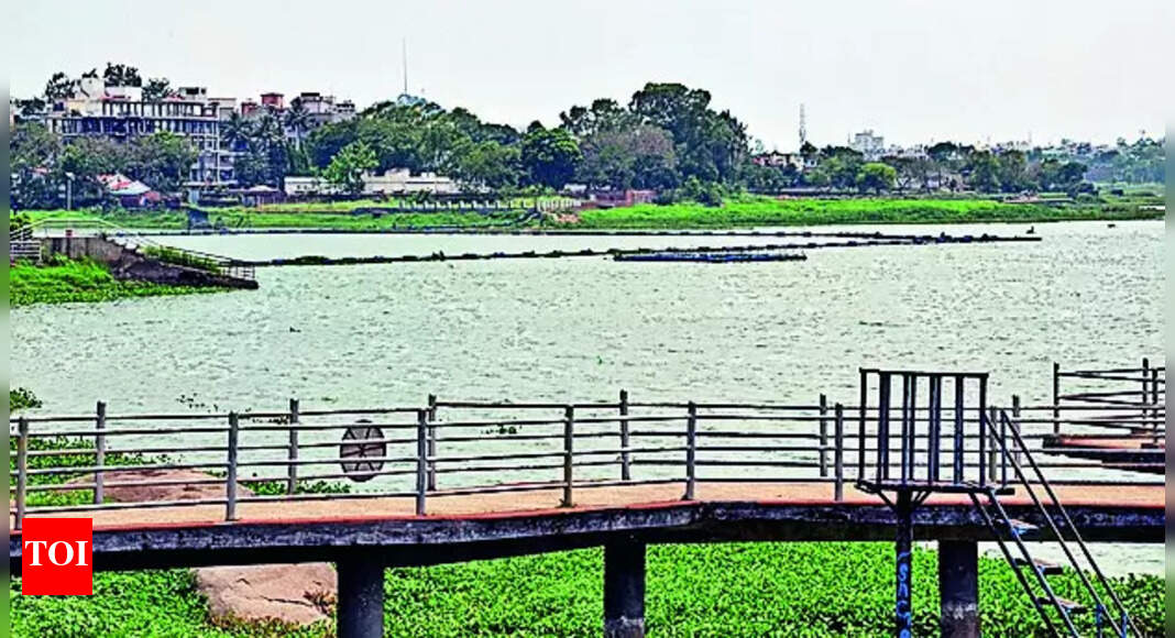 Silt Removal: 8k Tonne Silt Removed From Bada Talab, Next Kanke Dam ...