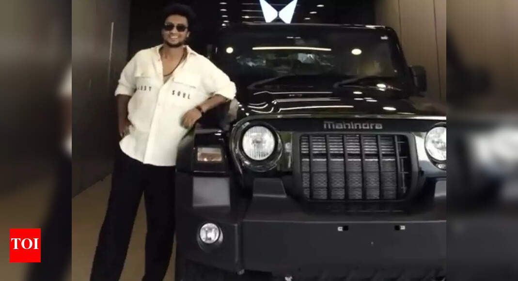 Bigg Boss Tamil fame Mani Chandra welcomes home a brand new car; see ...