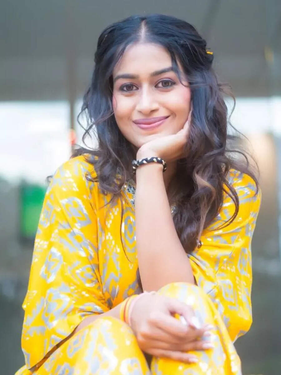 15 summer styles of Milke Bhi Hum Na Mile actress Manisha Saxena ...