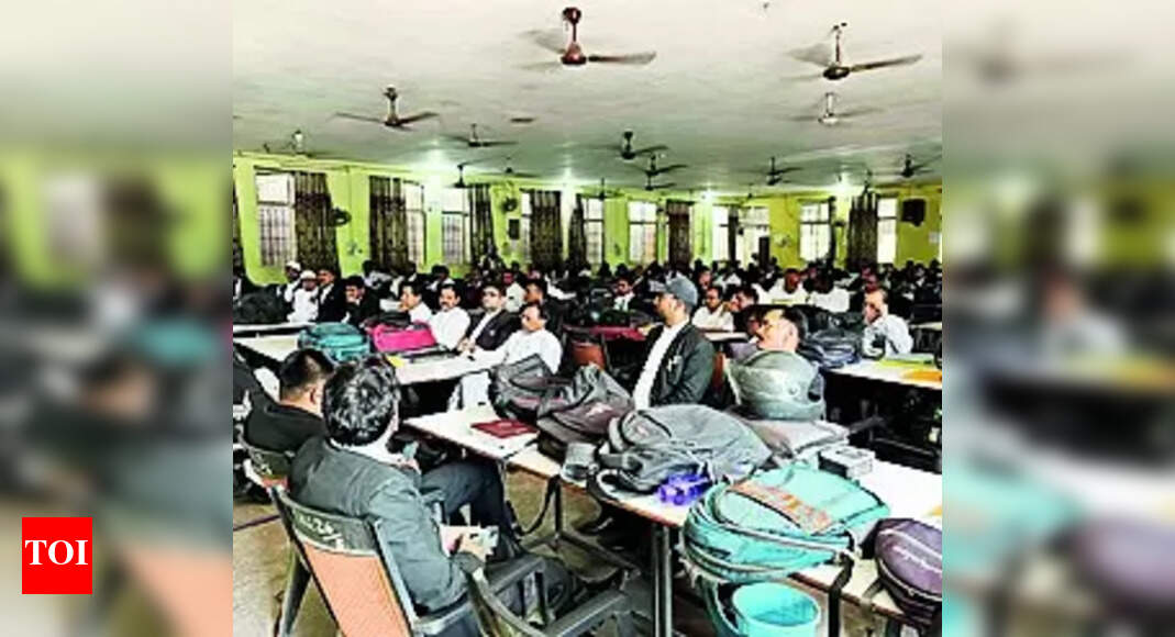 Ramgarh Bar Association: Advocates Boycott Sdm Court In Ramgarh ...