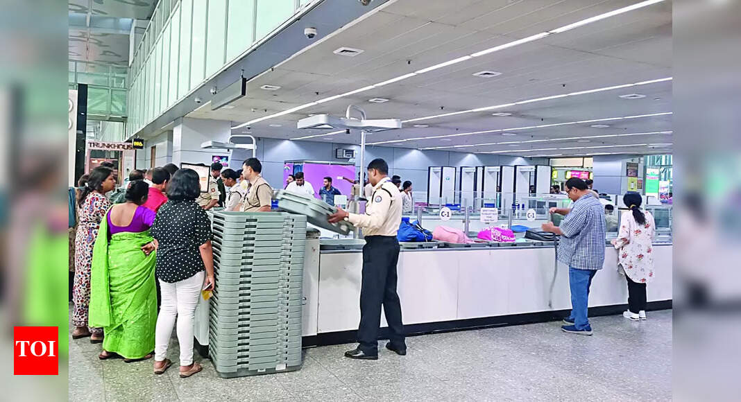 Security Check: Post Security Check, Return Bag Trays On Carousel: Plea ...