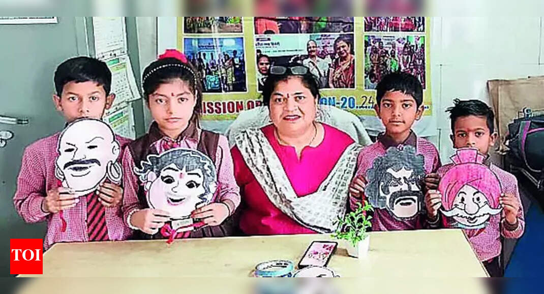 Chacha Chaudhary: School Kids In Chacha Chaudhary Avatar Turn Voting ...