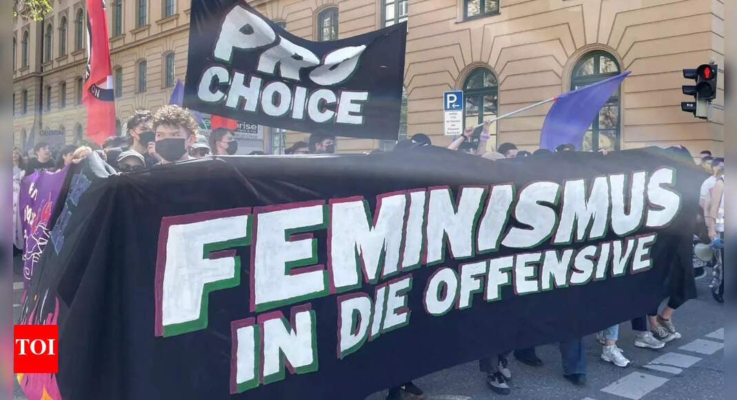 Arizona's abortion dilemma: Women navigate the constraints of an ...