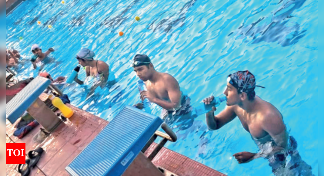 Dehydration Risk: Experts Warn About Dehydration Risk As Summer Heat ...