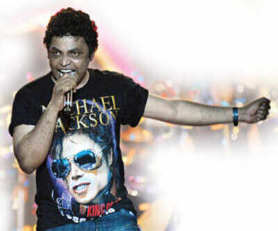 Suresh Peters heads for B-town! | Tamil Movie News - Times of India