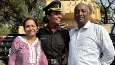 Zoya Mirza makes history, becomes lieutenant doctor in the Indian Army ...