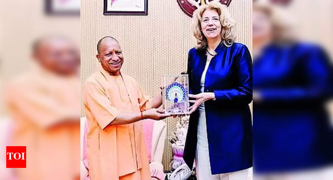 Yogi: Yogi to hold 3 rallies in Bengal today, up ante against TMC govt ...