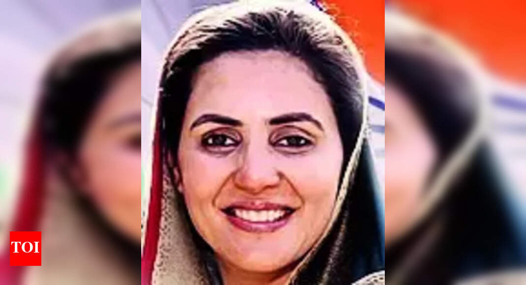 Amrita Warring apologizes for 'panja' reference | Chandigarh News ...