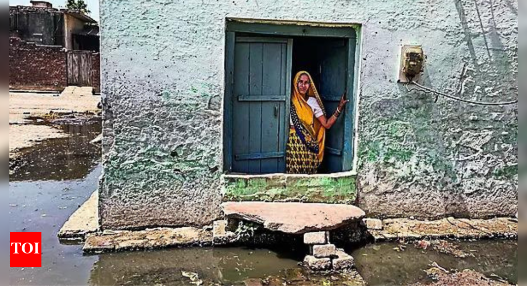 In Hing hub, infra woes mix with better safety in poll pot | Agra News ...