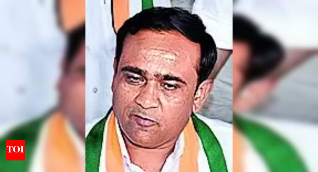 Kumbhani: Nilesh Kumbhani Disappearance and Political Move | Surat News ...
