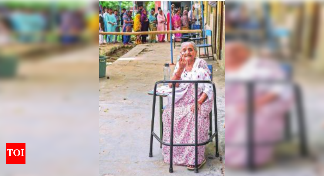 Bizarre goof-ups in centenarians’ list | Lucknow News - Times of India
