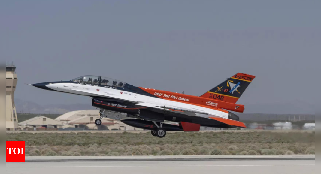 Fighter jet controlled by AI takes US Air Force leader for historic ...