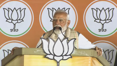 'Congress govt sent love letters to Pakistan amid terror attacks': PM ...