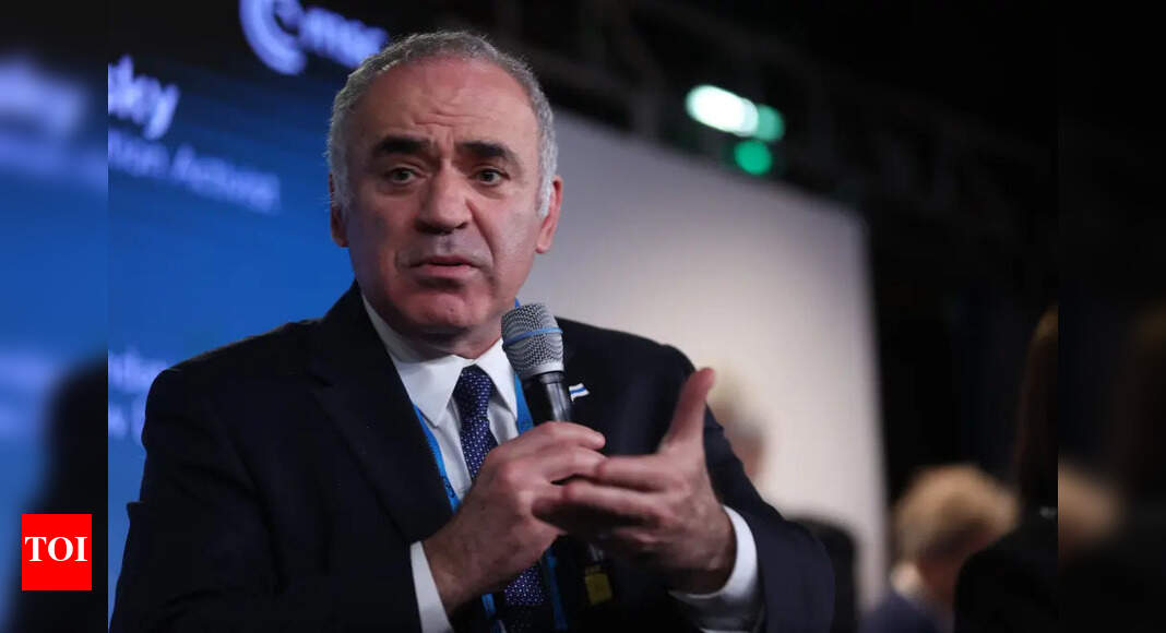 Kasparov Swipes At Rahul Over Rae Bareli Retracts Move India News Times Of India