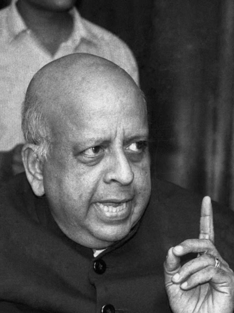 TN Seshan IAS Who "Ate Politicians For Breakfast" was a Physics ...