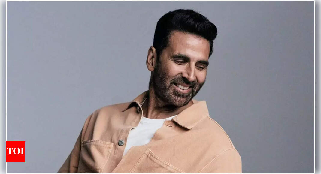 Akshay Kumar's shirtless look steals spotlight on 'Jolly LLB 3' set ...