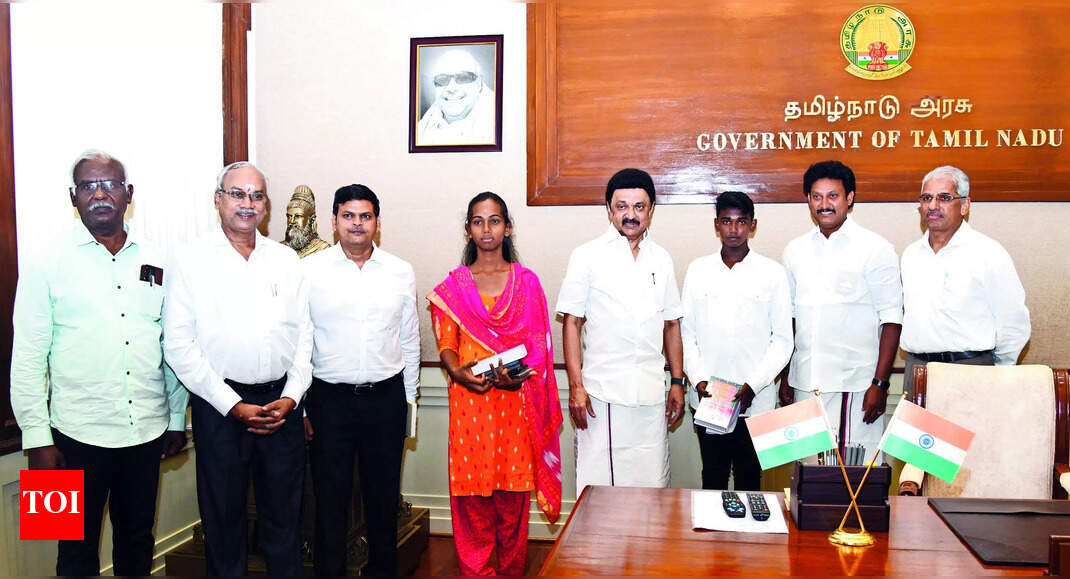 Chinnadurai: Chinnadurai Dalit Student Assaulted in Caste Clash ...