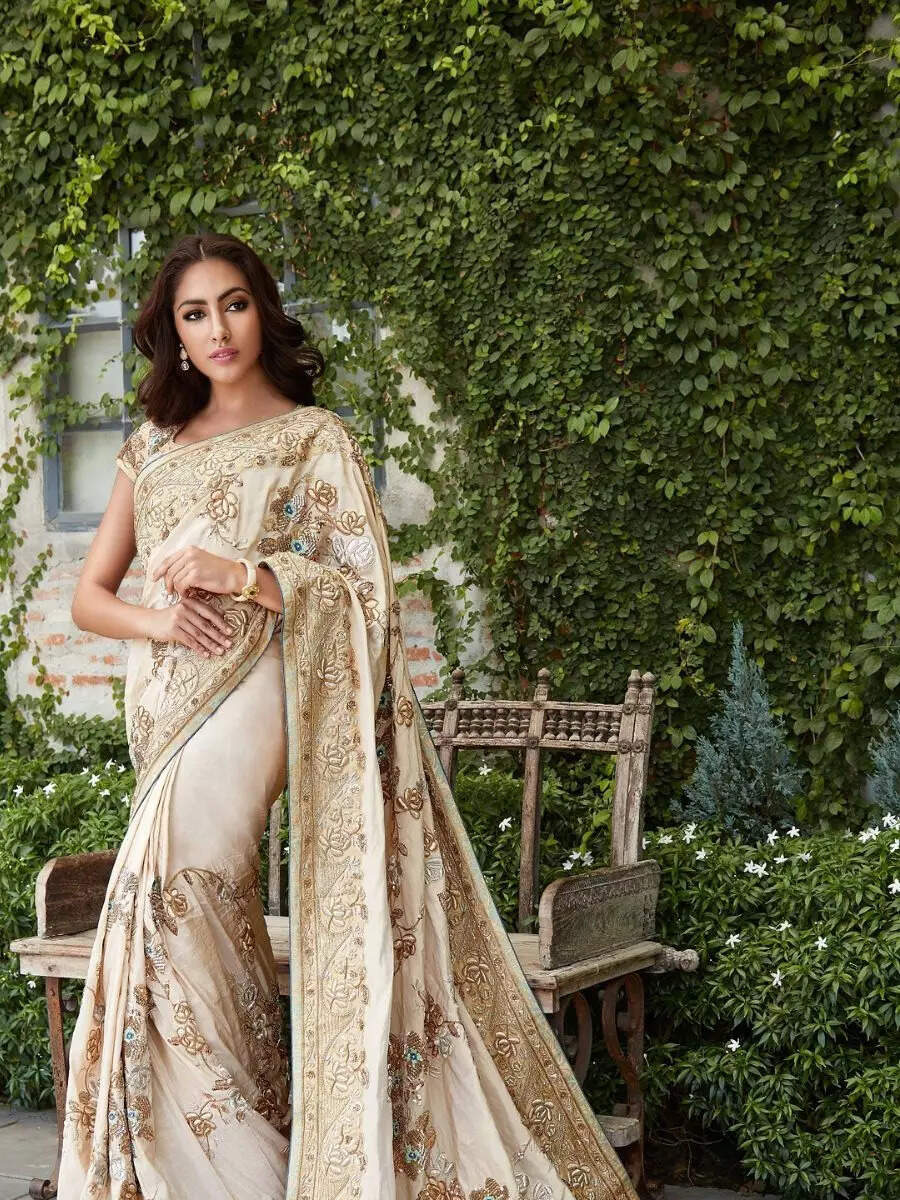 Stylish Ready to Wear Sarees to Get Endless Elegance | Times Shopping Guide