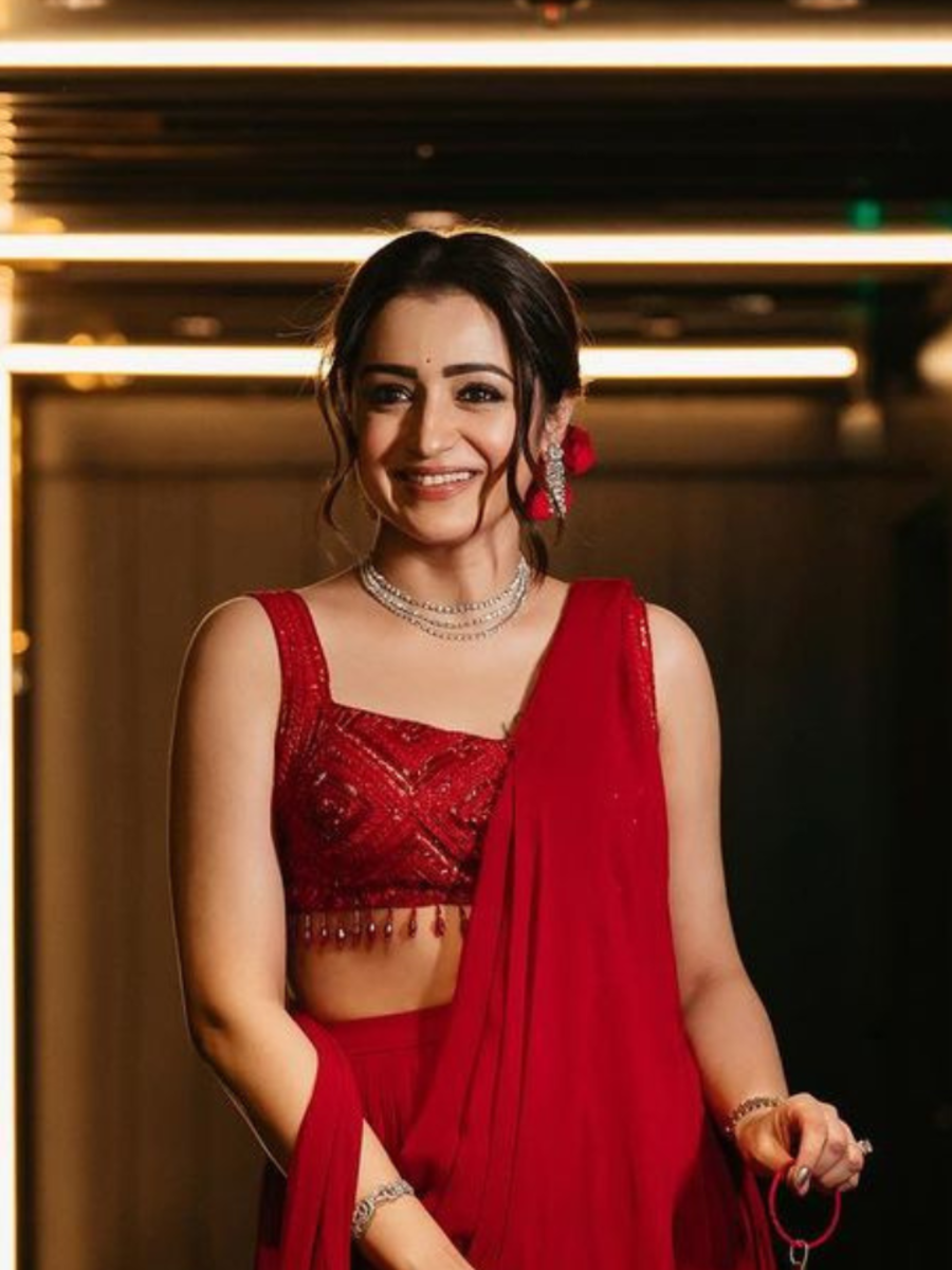 Blouse Designs Inspired By South Indian Actress Trisha Krishnan | Times Now