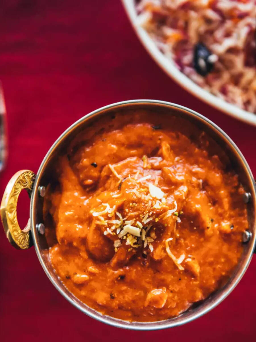 South Indian Coconut Chicken Recipe: How to make South Indian Style ...