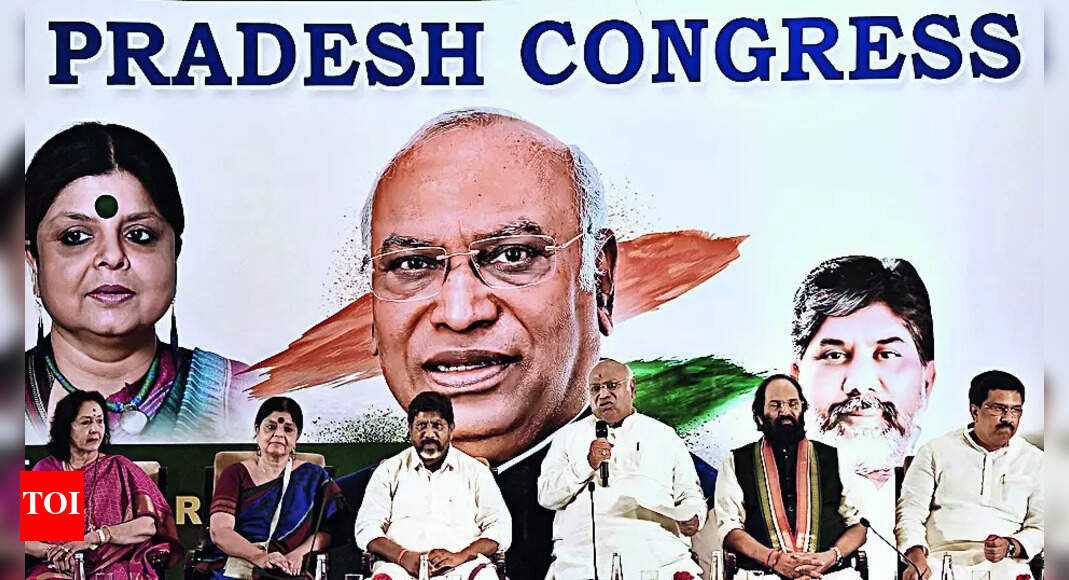 Modi: Modi & Shah fear losing elections so twisting Cong words: Kharge ...