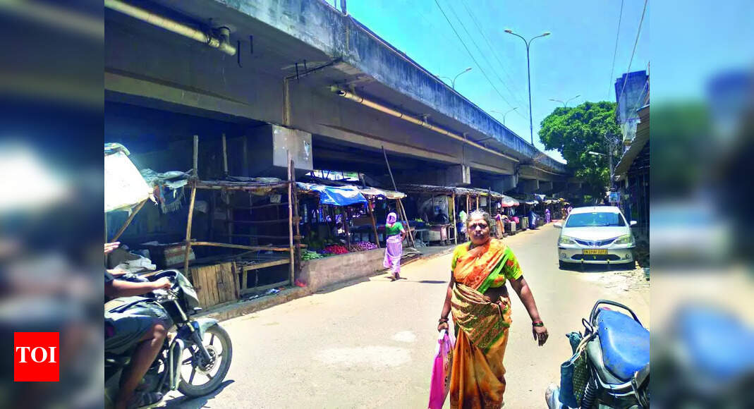 Pattabiram Chennai: Pattabiram Railway Bridge Construction Delays Cause ...
