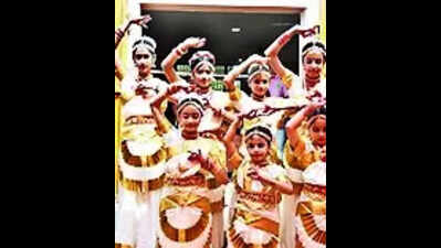 Malayalis: Malayalis for more flights, trains to Ker | Lucknow News ...
