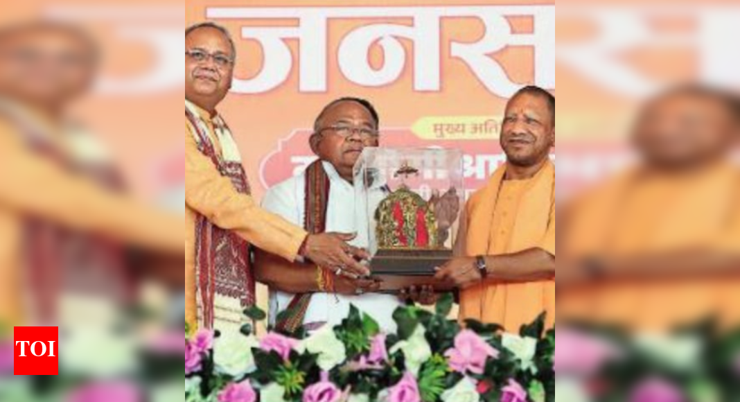 Friends-turn-foe saga on the play in Sitapur | Lucknow News - Times of ...